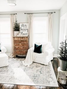 Simple Winter Living Room | How to Decorate After Christmas - Micheala ...